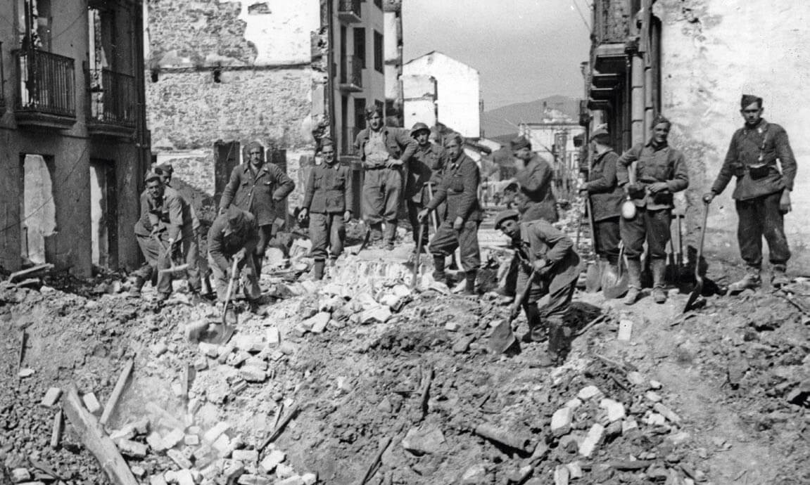 Descubre los motivos y simbolismos del bombardeo de Guernica Descubre los motivos y simbolismos del bombardeo de Guernica